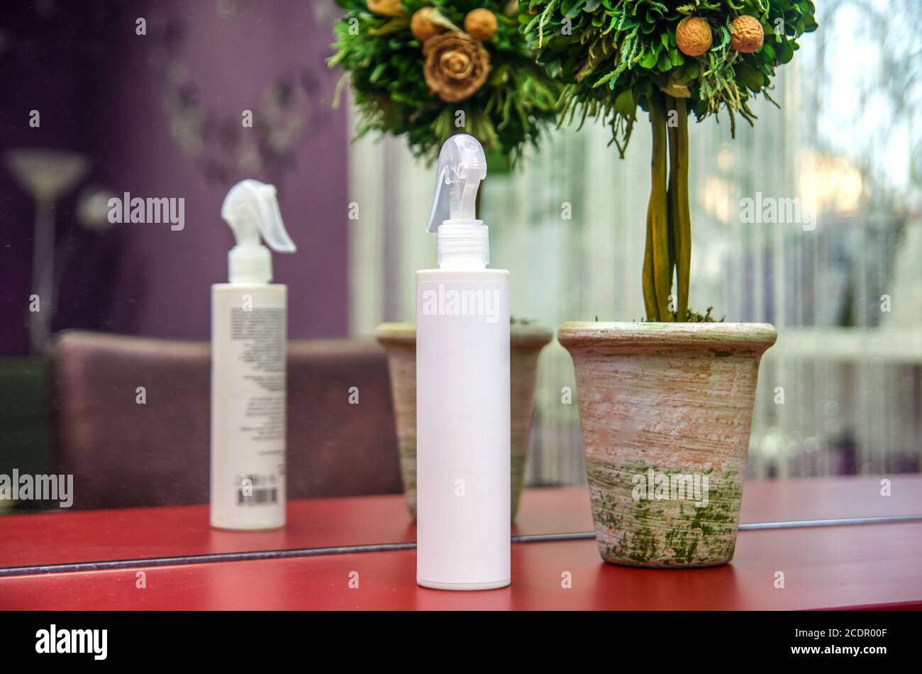 Blank Cosmetic Container for Cream, Powder or Gel Stock Photo - Alamy