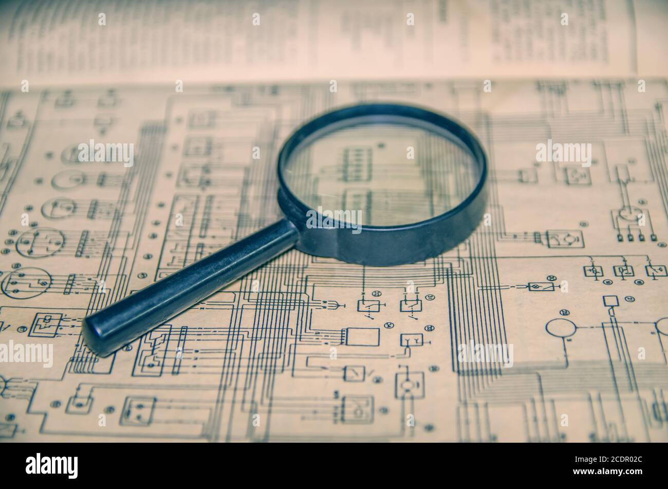 Magnifier and graph hi-res stock photography and images - Alamy