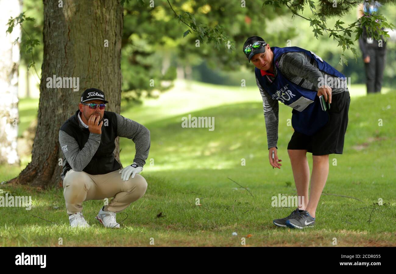 South africas justin walters lines up hi-res stock photography and ...