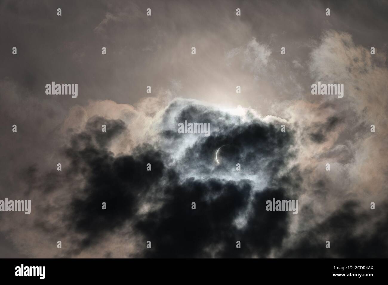 Full solar eclipse hi-res stock photography and images - Alamy