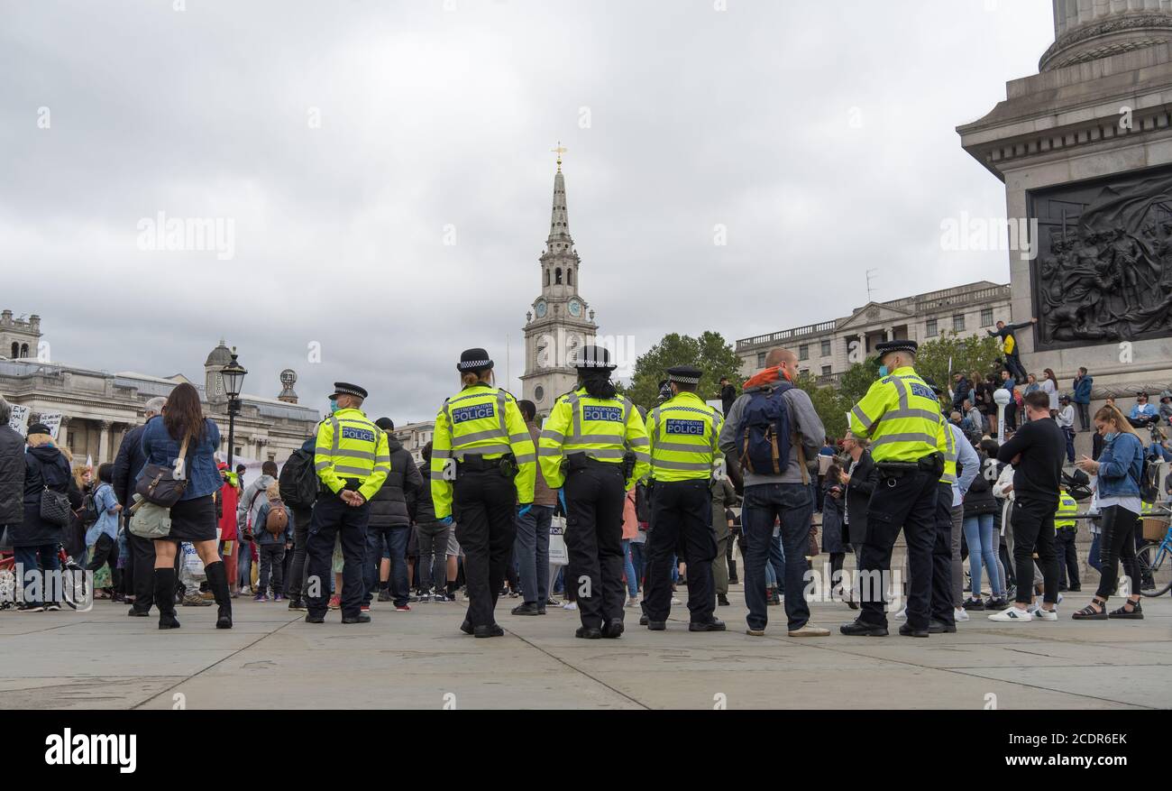 Unite for freedom trafalgar square hi-res stock photography and images ...