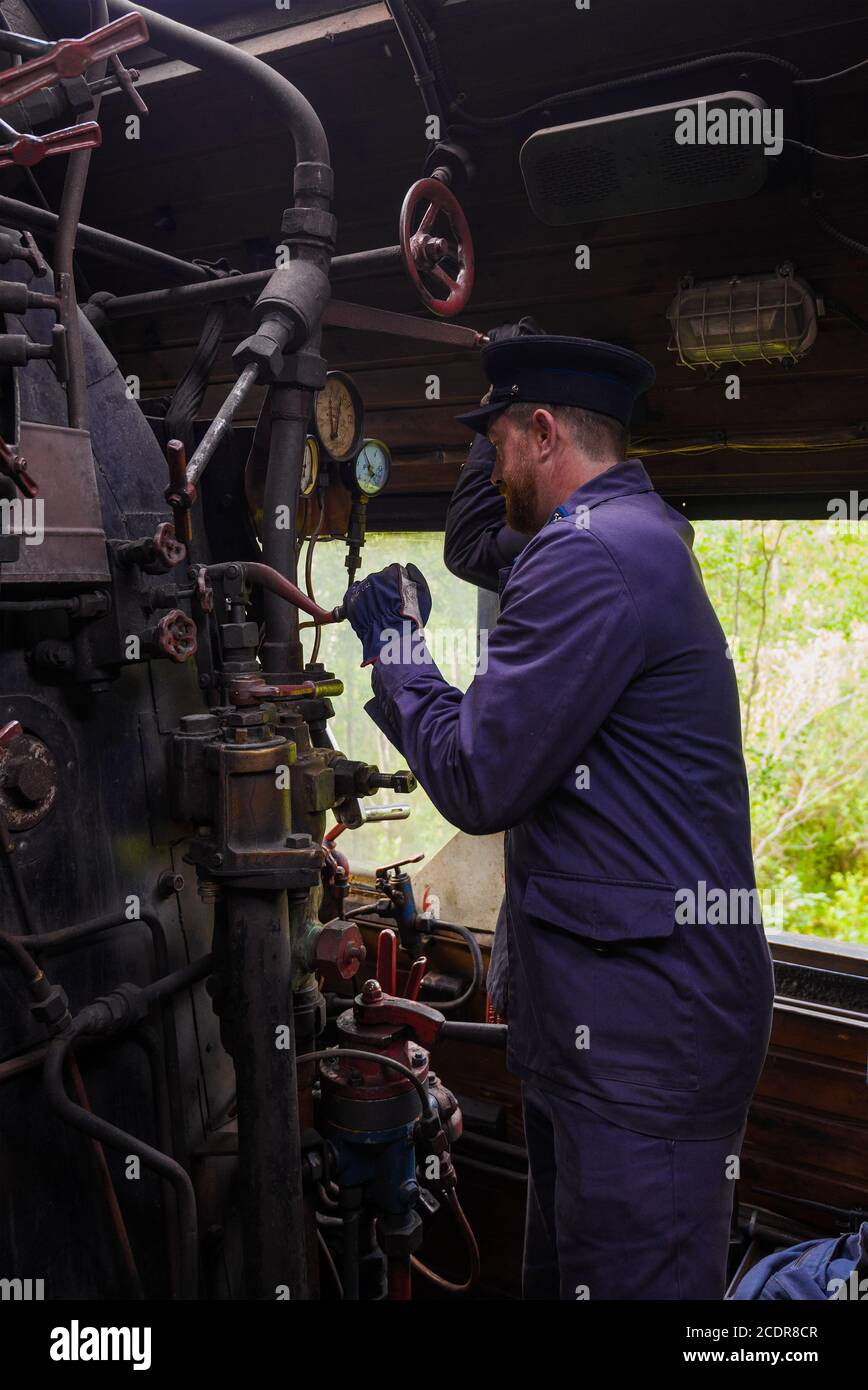 Driver uniform hi-res stock photography and images - Alamy