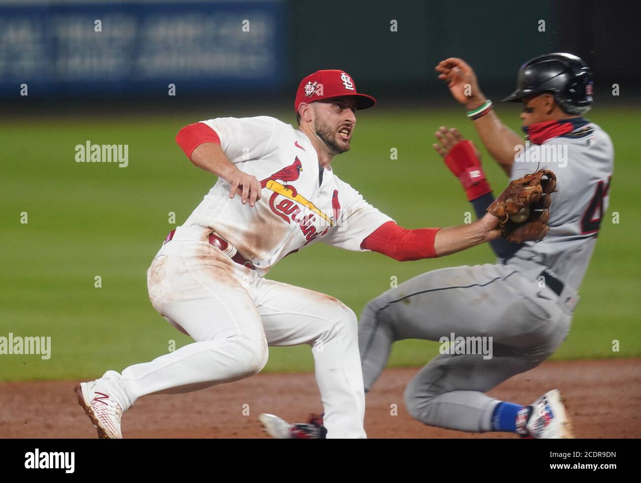 Tag 28 hi-res stock photography and images - Alamy