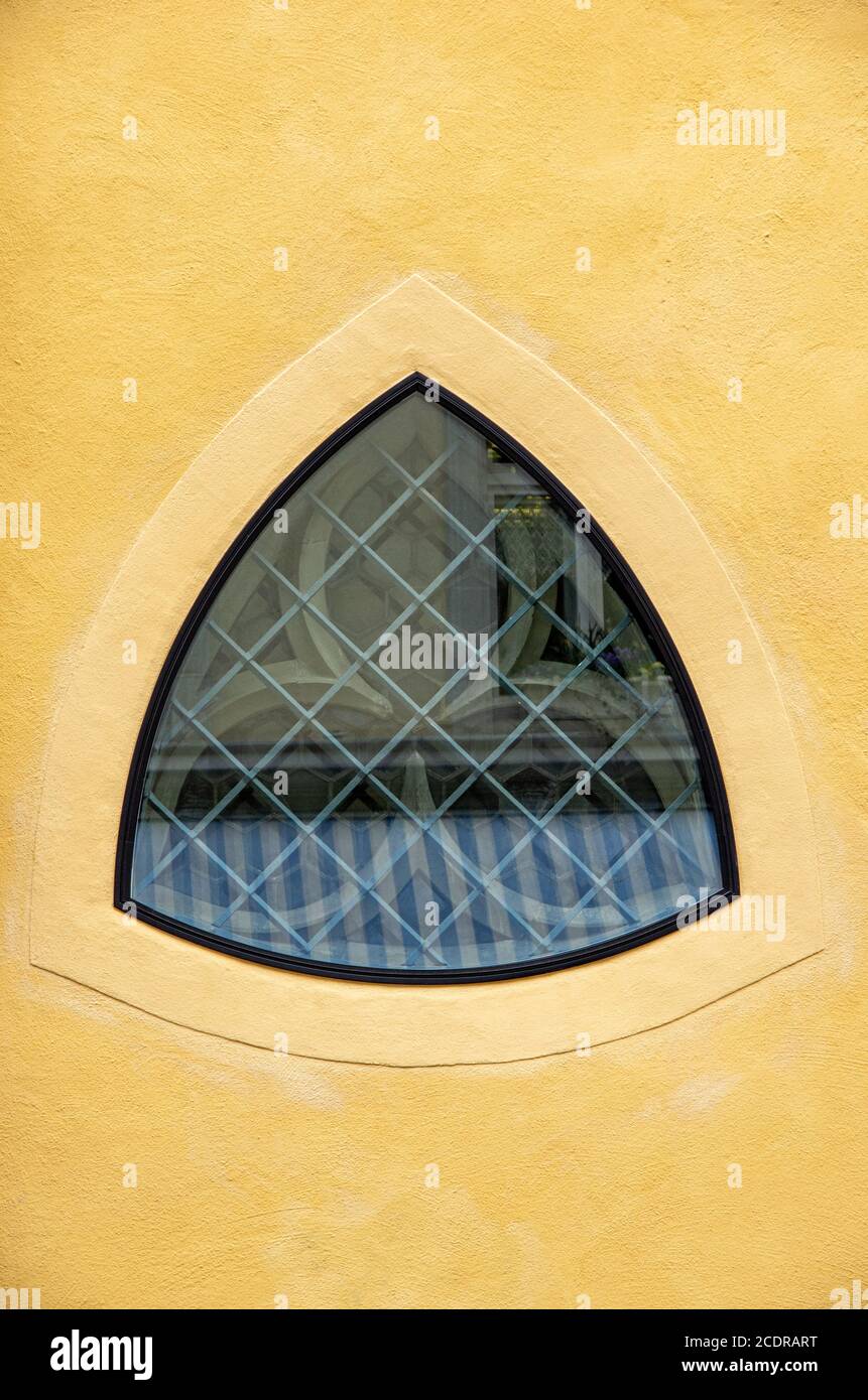 Triangular window hi-res stock photography and images - Alamy