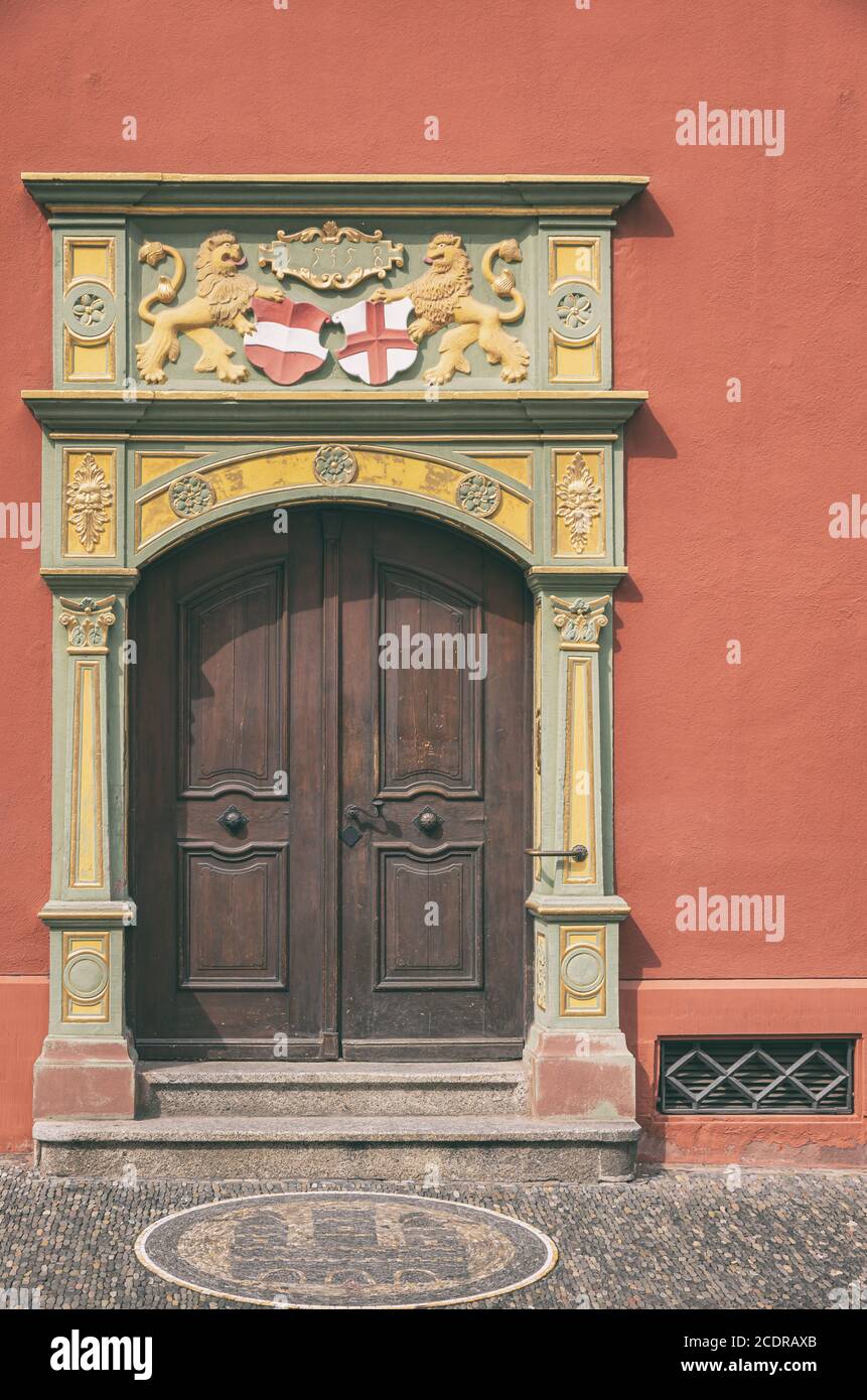 Medieval hall entrance hi-res stock photography and images - Alamy