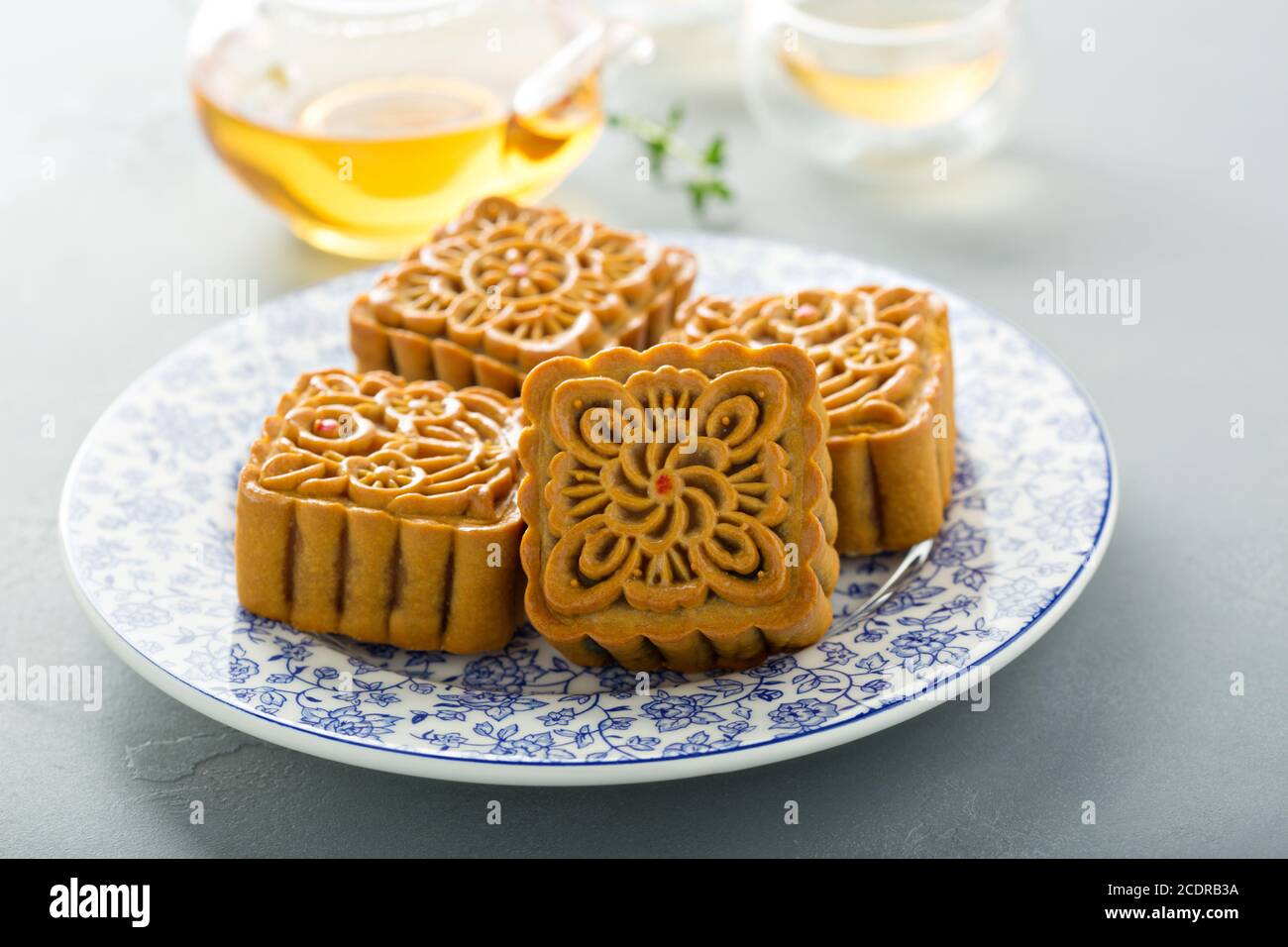 Mid autumn festival mooncakes hi-res stock photography and images - Alamy