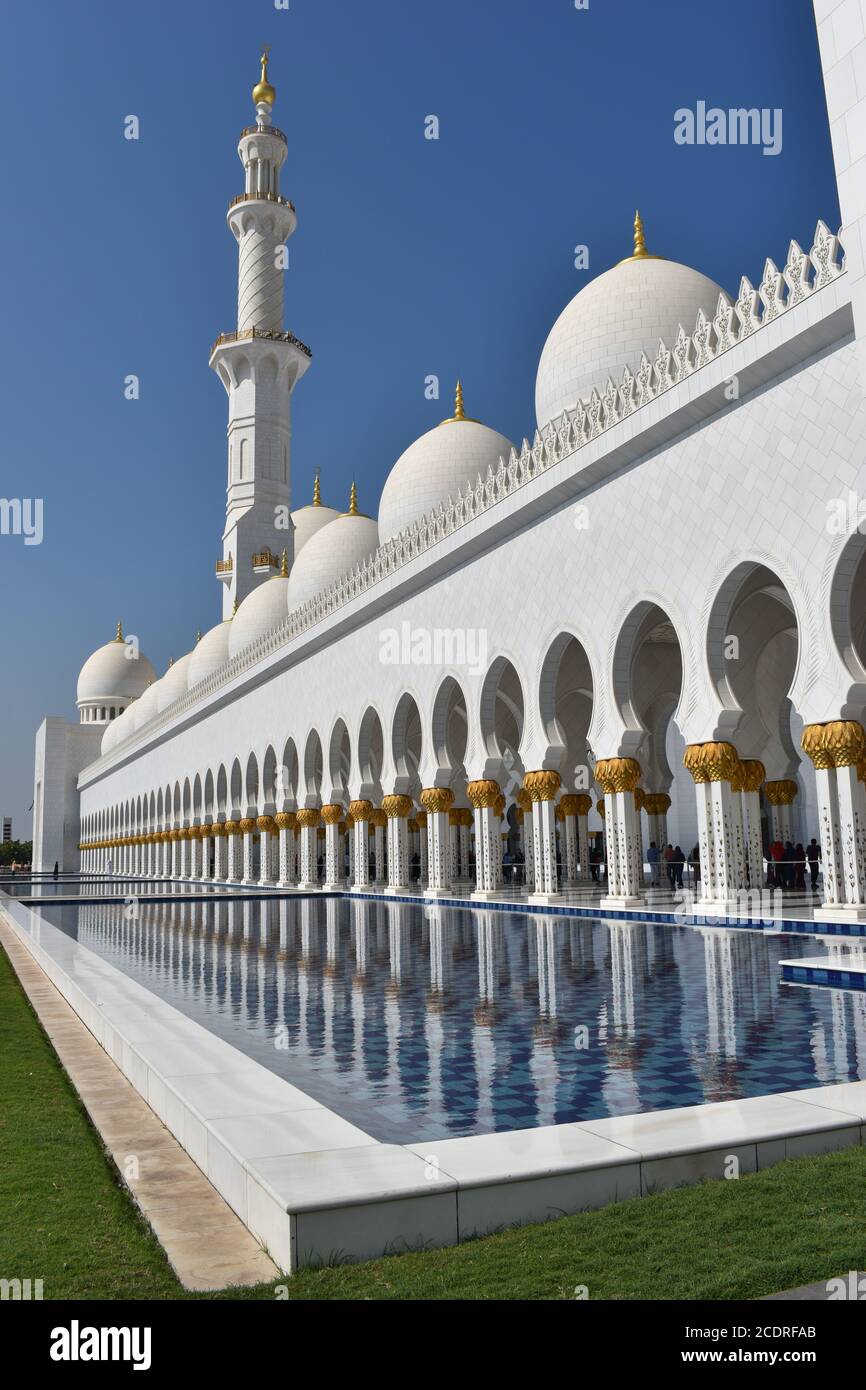 Sheikh Zayed Grand Mosque Stock Photo - Alamy