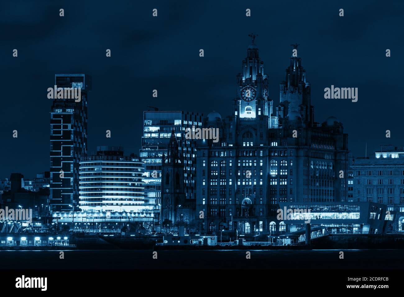 Liver buildings black and white hi-res stock photography and images - Alamy