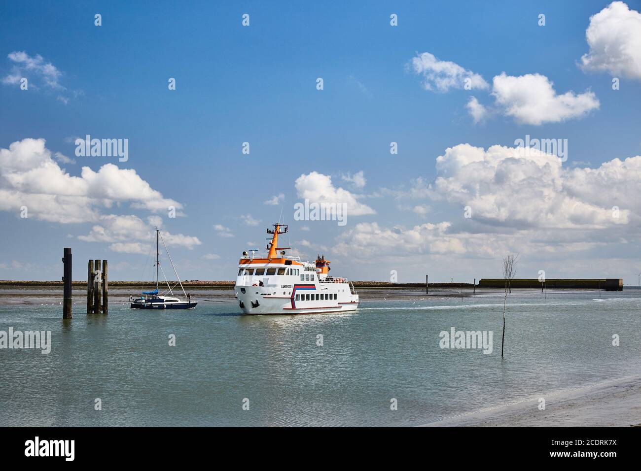 Ferry Langeoog II in Langeoog harbour Stock Photo - Alamy