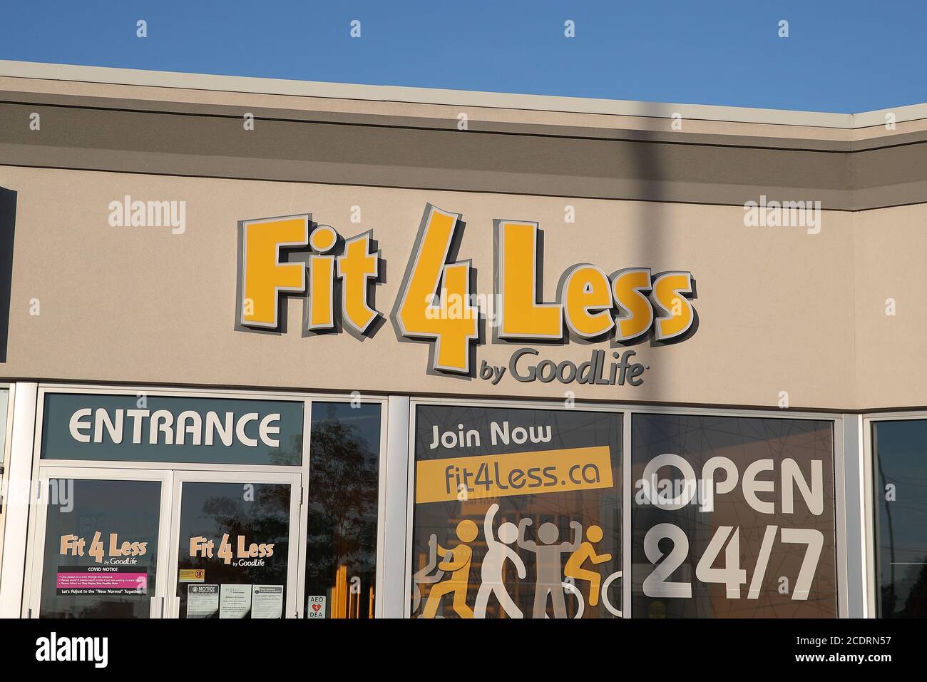 Fitness 24 7 sign hi-res stock photography and images - Alamy