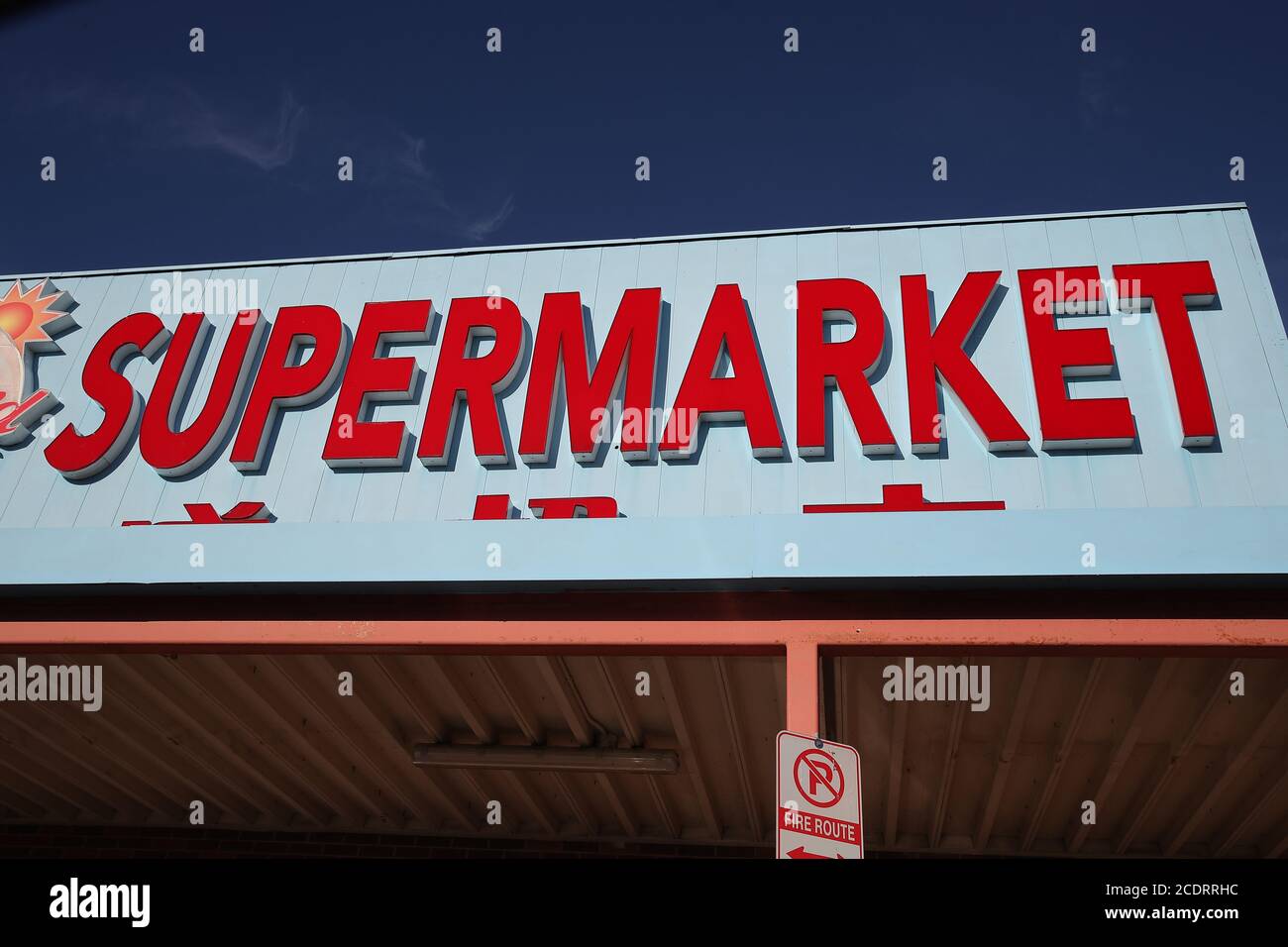 Supermarket with sales signs hi-res stock photography and images - Alamy