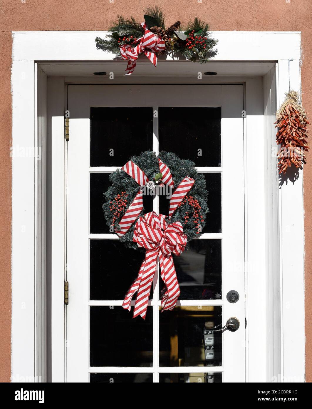 Shops door hi-res stock photography and images - Alamy