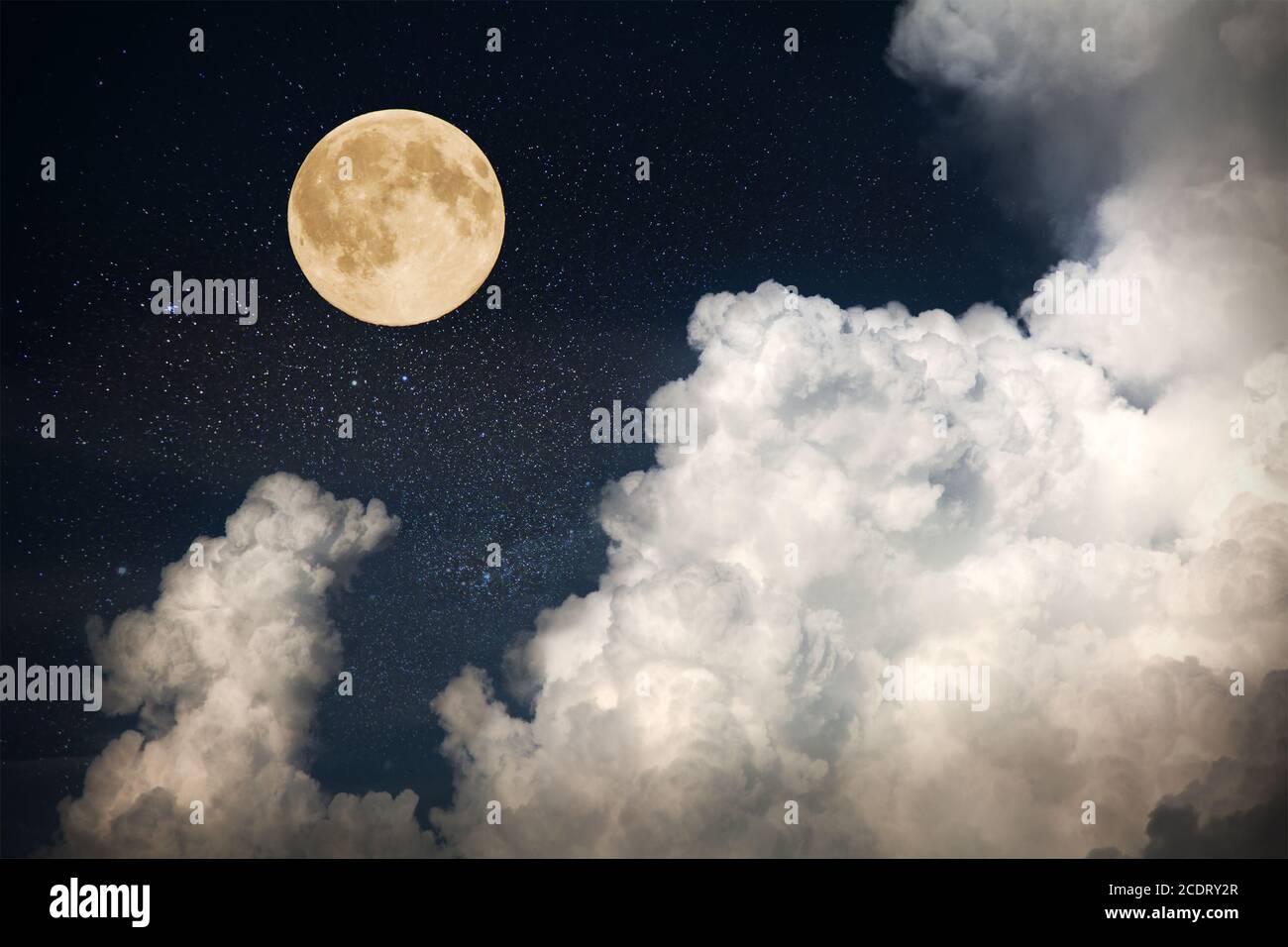 Full moon night sky cloud hi-res stock photography and images - Alamy