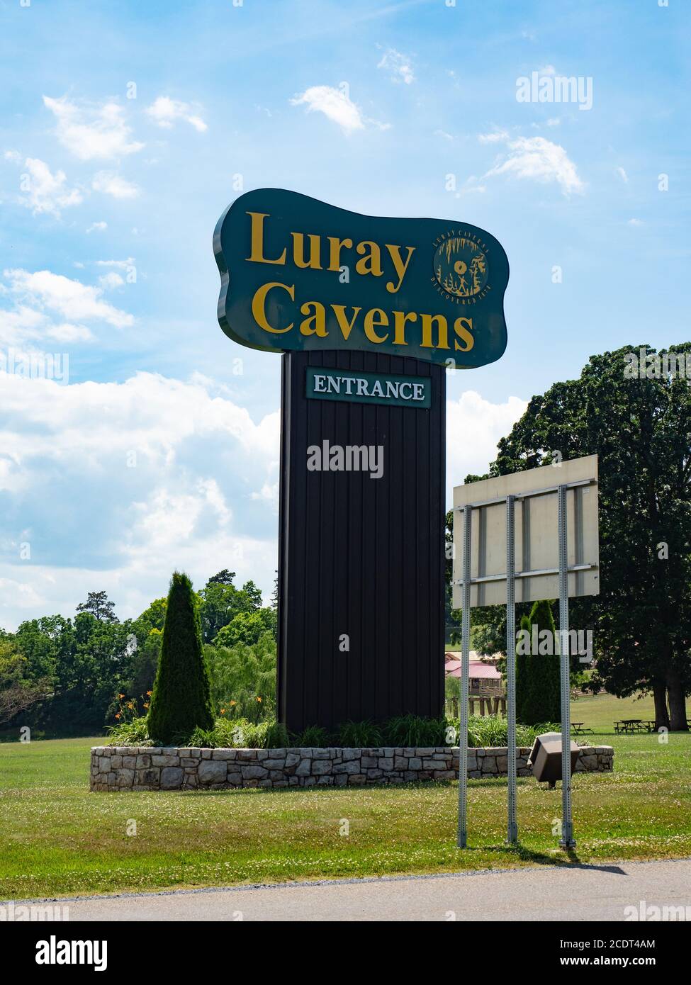 Caverns entrance building hi-res stock photography and images - Alamy