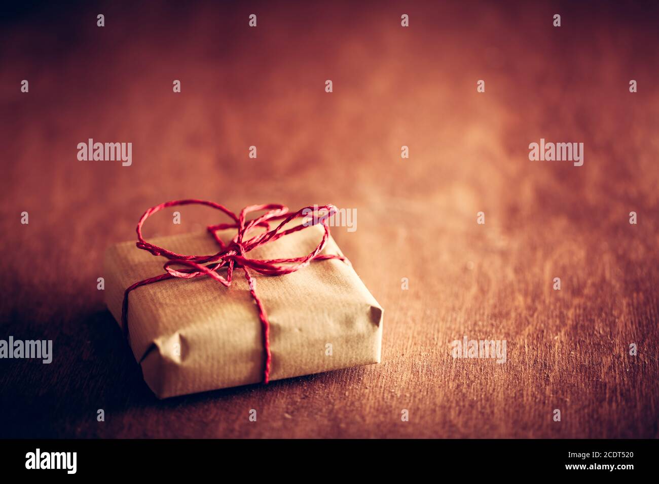 Present with ribbon hi-res stock photography and images - Alamy