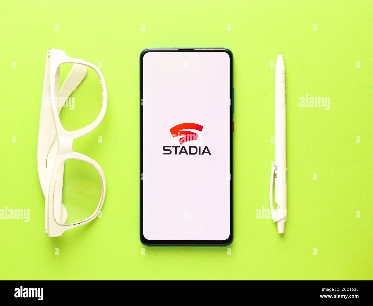 Google stadia video game controller hi-res stock photography and images ...