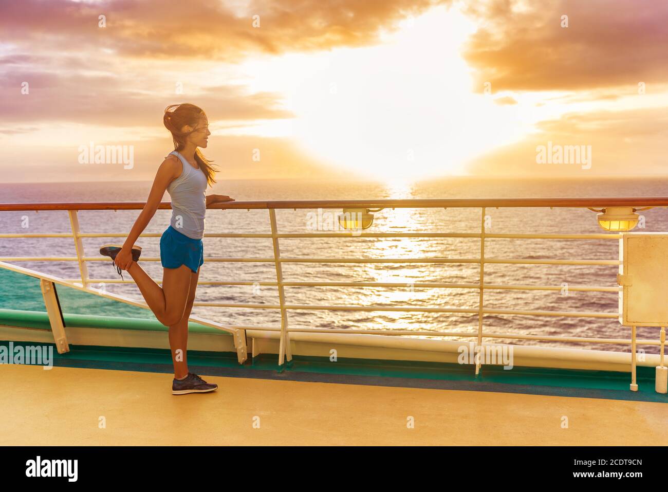 Cruise ship vacation healthy active running lifestyle. Fitness runner ...