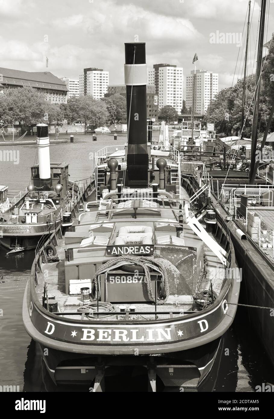 Cargo steamer hi-res stock photography and images - Alamy