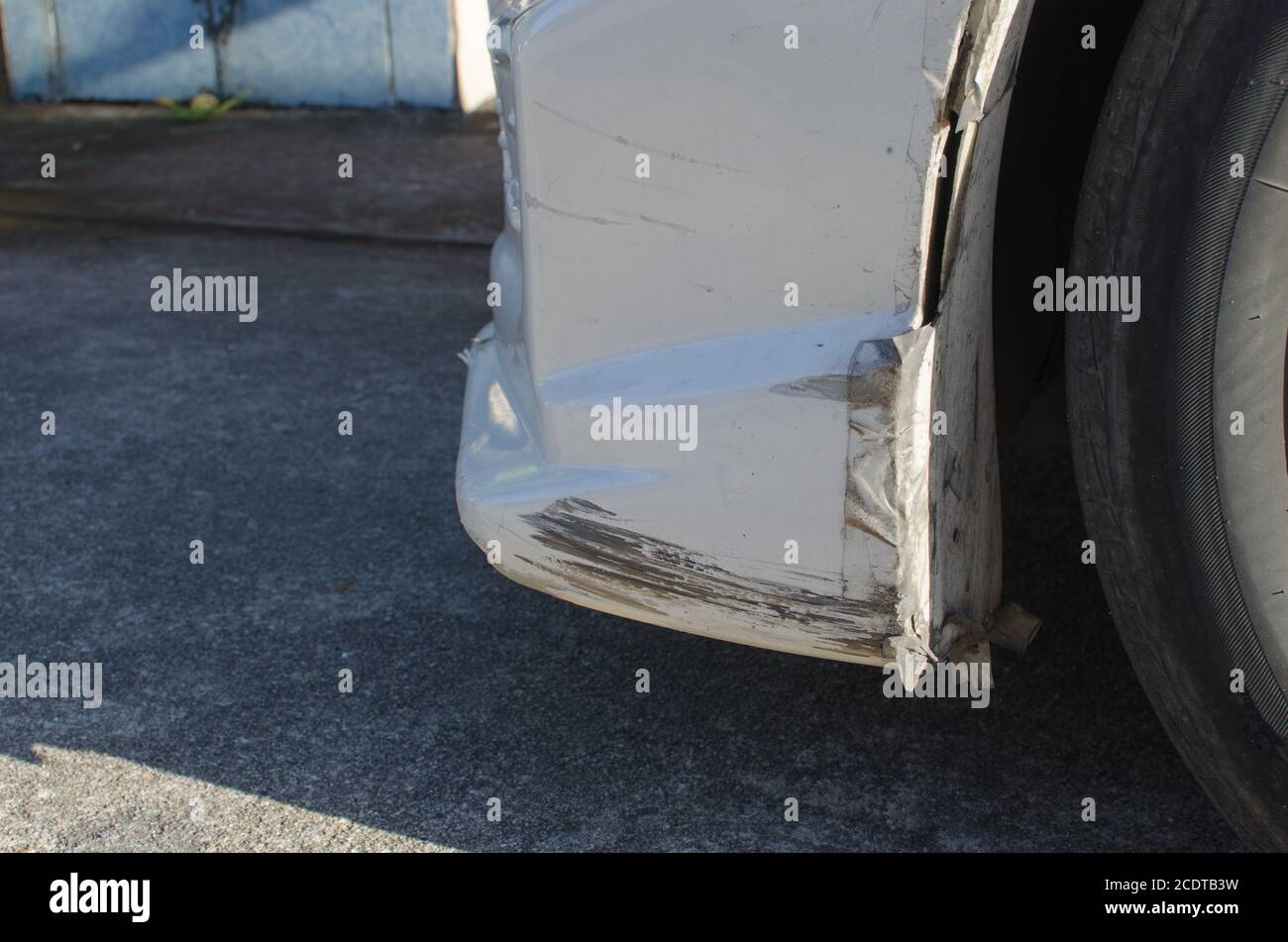 Rear bumper damage hi-res stock photography and images - Alamy