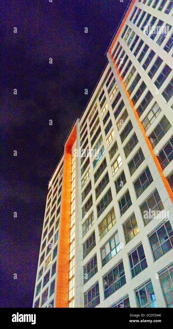 Social night hi-res stock photography and images - Alamy