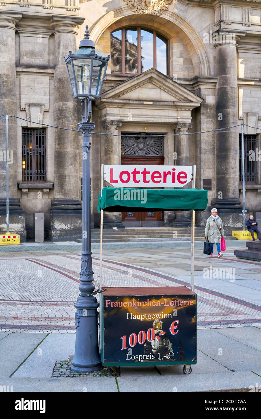 Lottery stand hi-res stock photography and images - Alamy