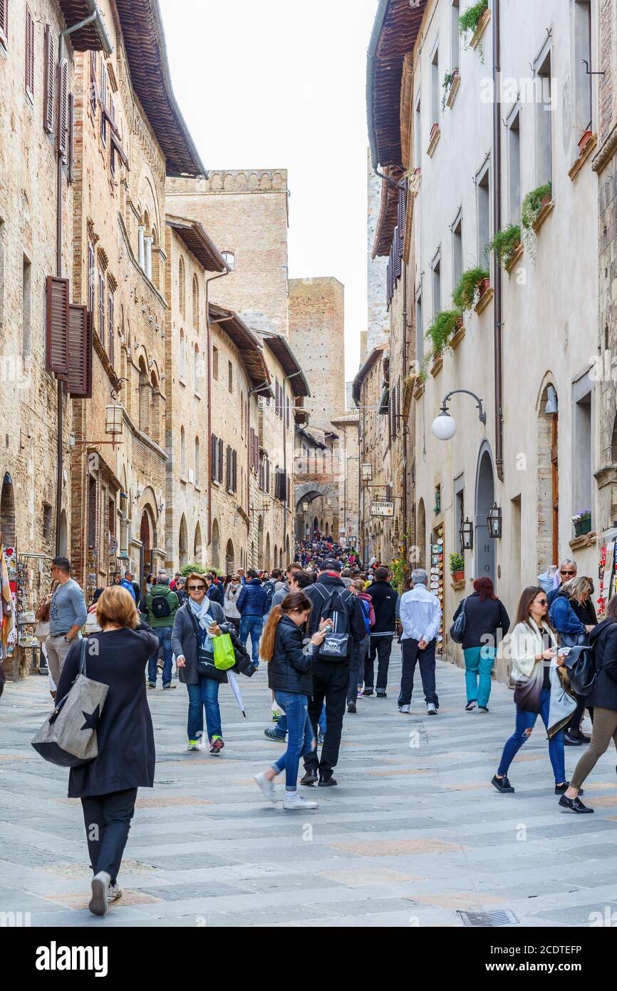 Business street hi-res stock photography and images - Alamy
