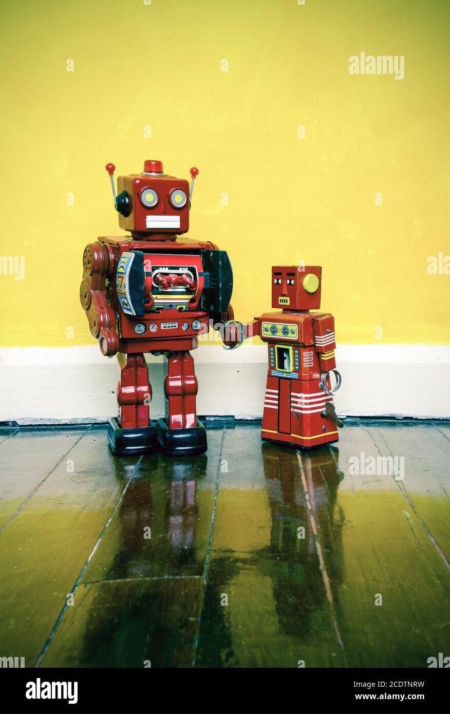 Clockwork toys hi-res stock photography and images - Alamy