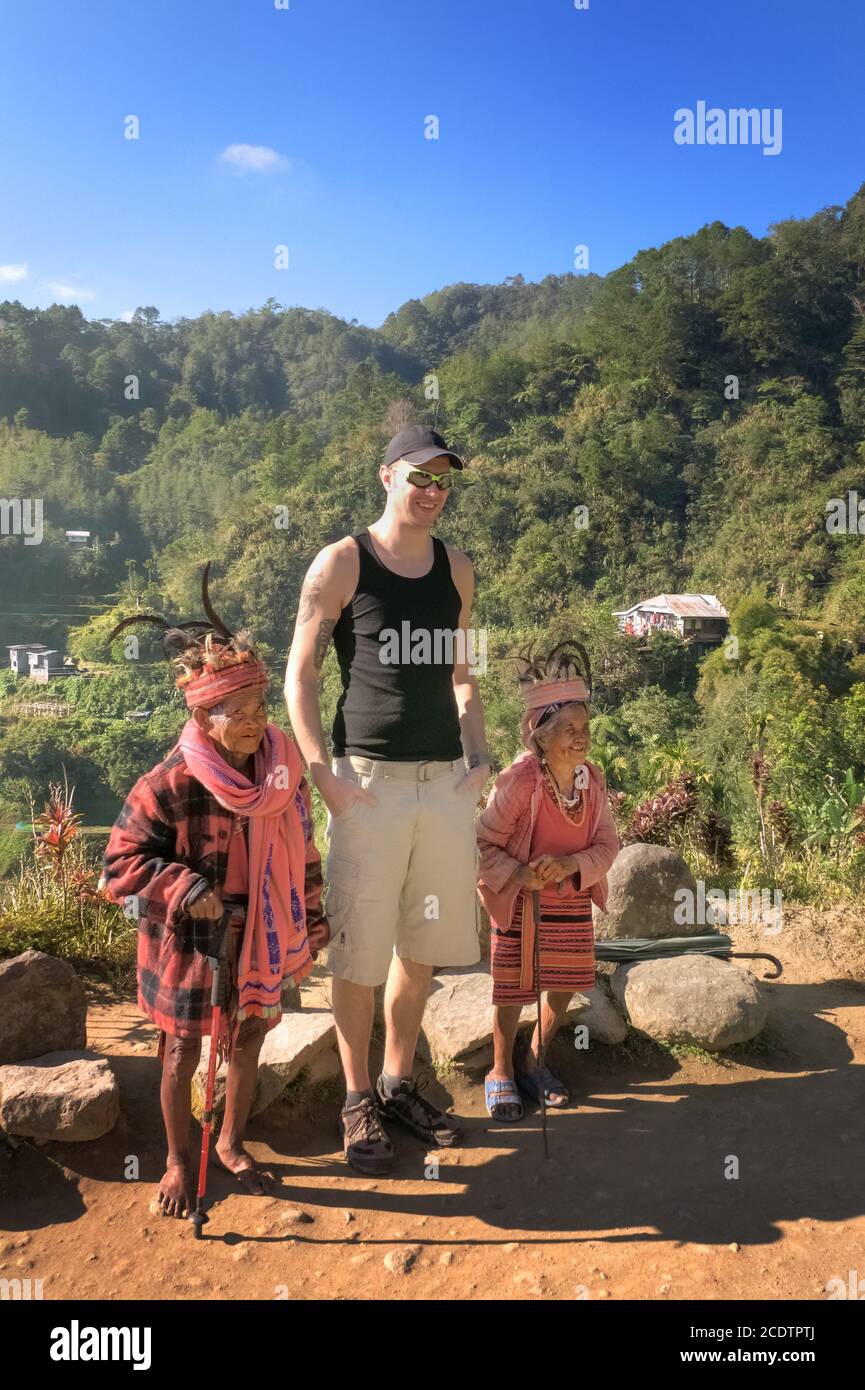 Couple height difference hi-res stock photography and images - Alamy