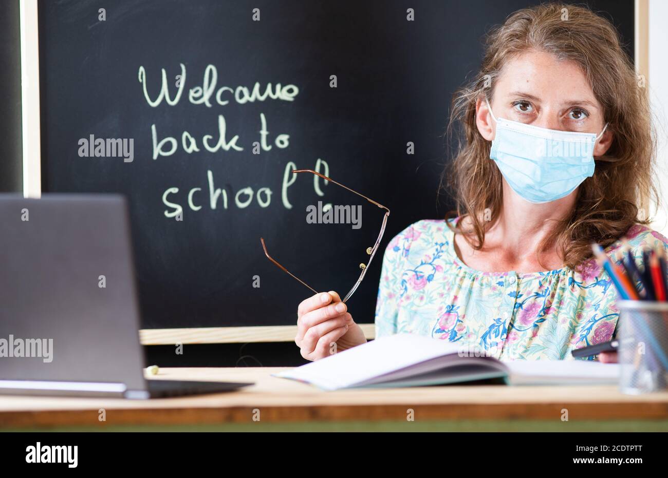 teacher wearing face mask back to school during covid pandemics Stock ...