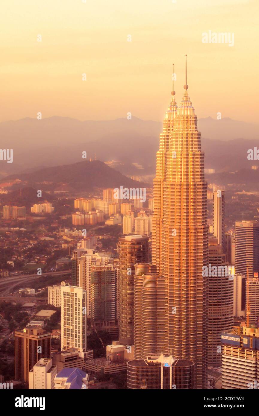 Petronas petroleum hi-res stock photography and images - Alamy