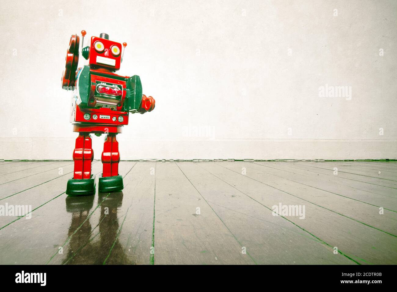 Vintage mechanical toys hi-res stock photography and images - Alamy