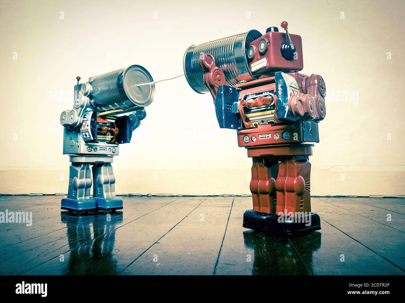 Talking robots hi-res stock photography and images - Alamy