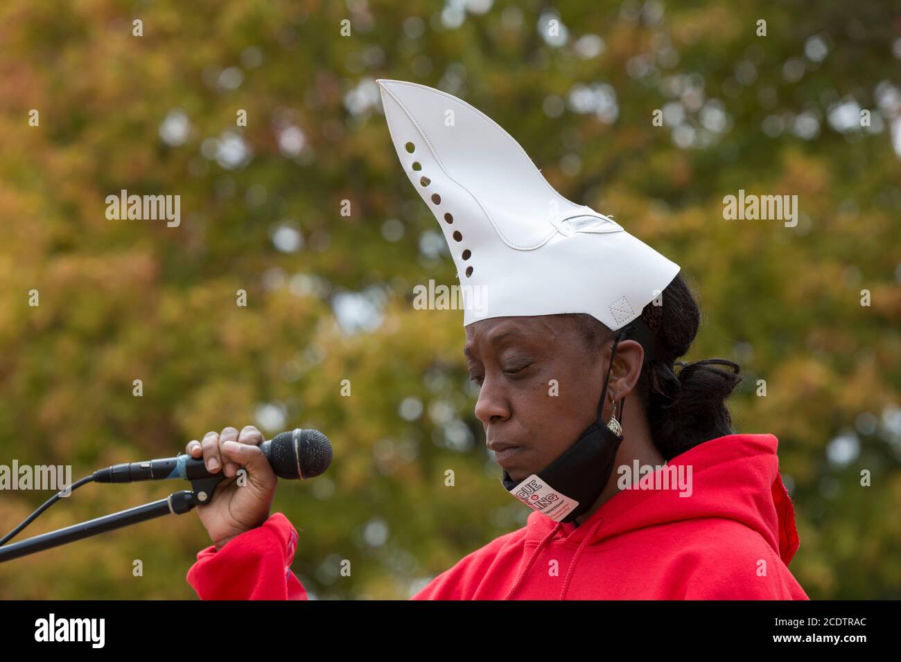 Seattle, Washington, USA. 29th August, 2020. Artist and educator Carol ...