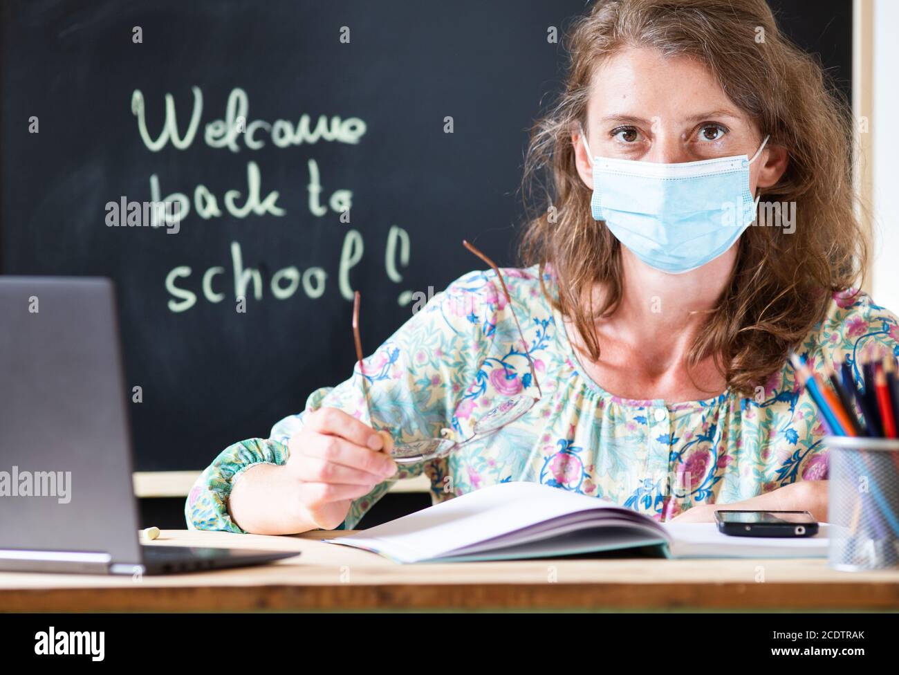 teacher wearing face mask back to school during covid pandemics Stock ...