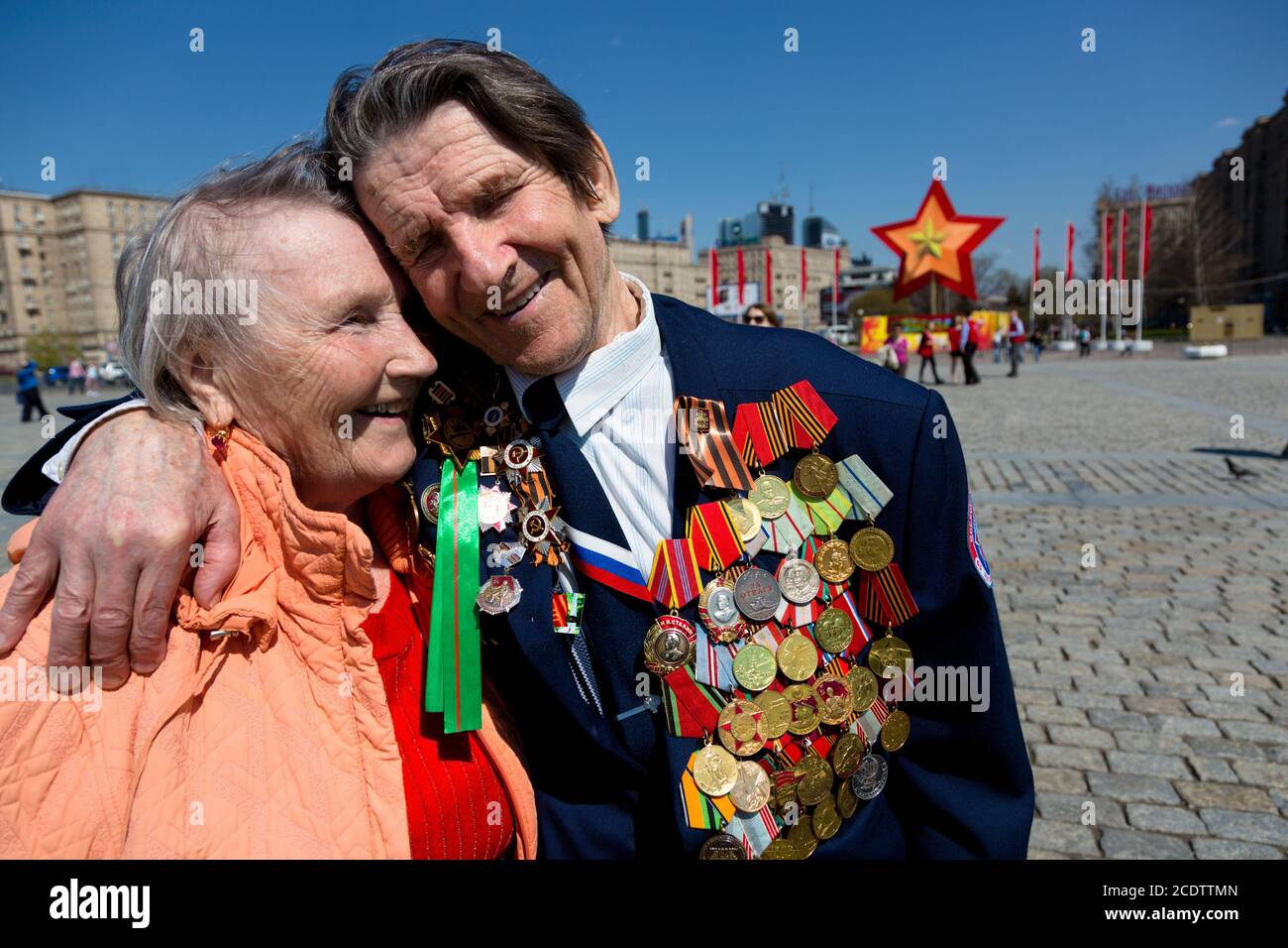 World war ii victory celebration hi-res stock photography and images ...