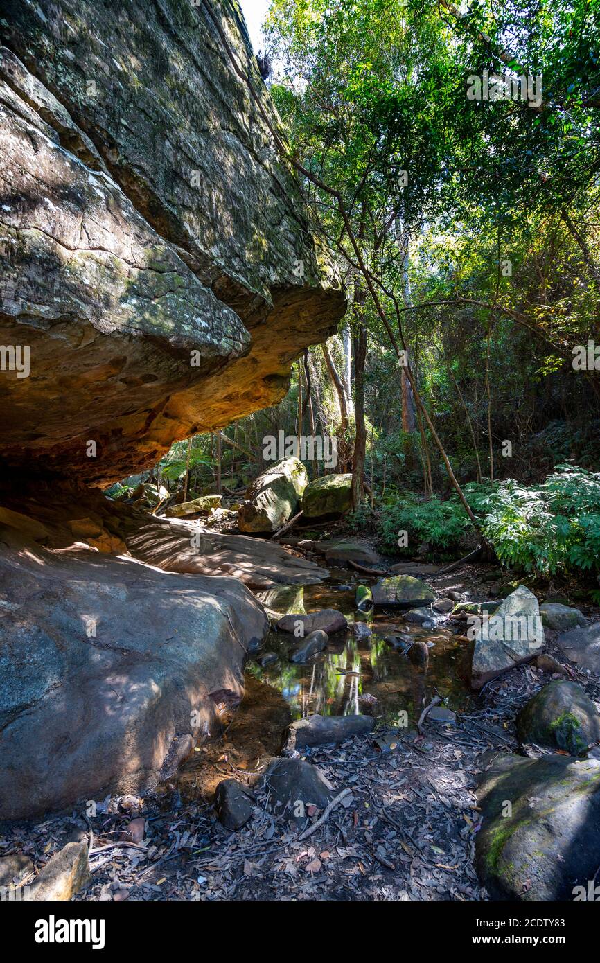 The Overhang, a popular tourist spot in Cania Gorge National Park ...
