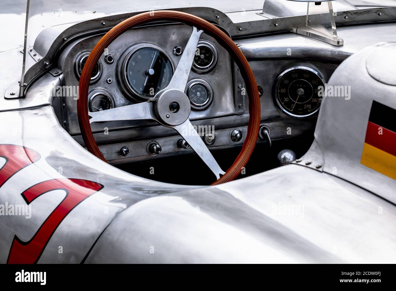 Mercedes Benz SLR, 1958, 2996 cc, 220 hp, 240 km/h, close-up of the ...