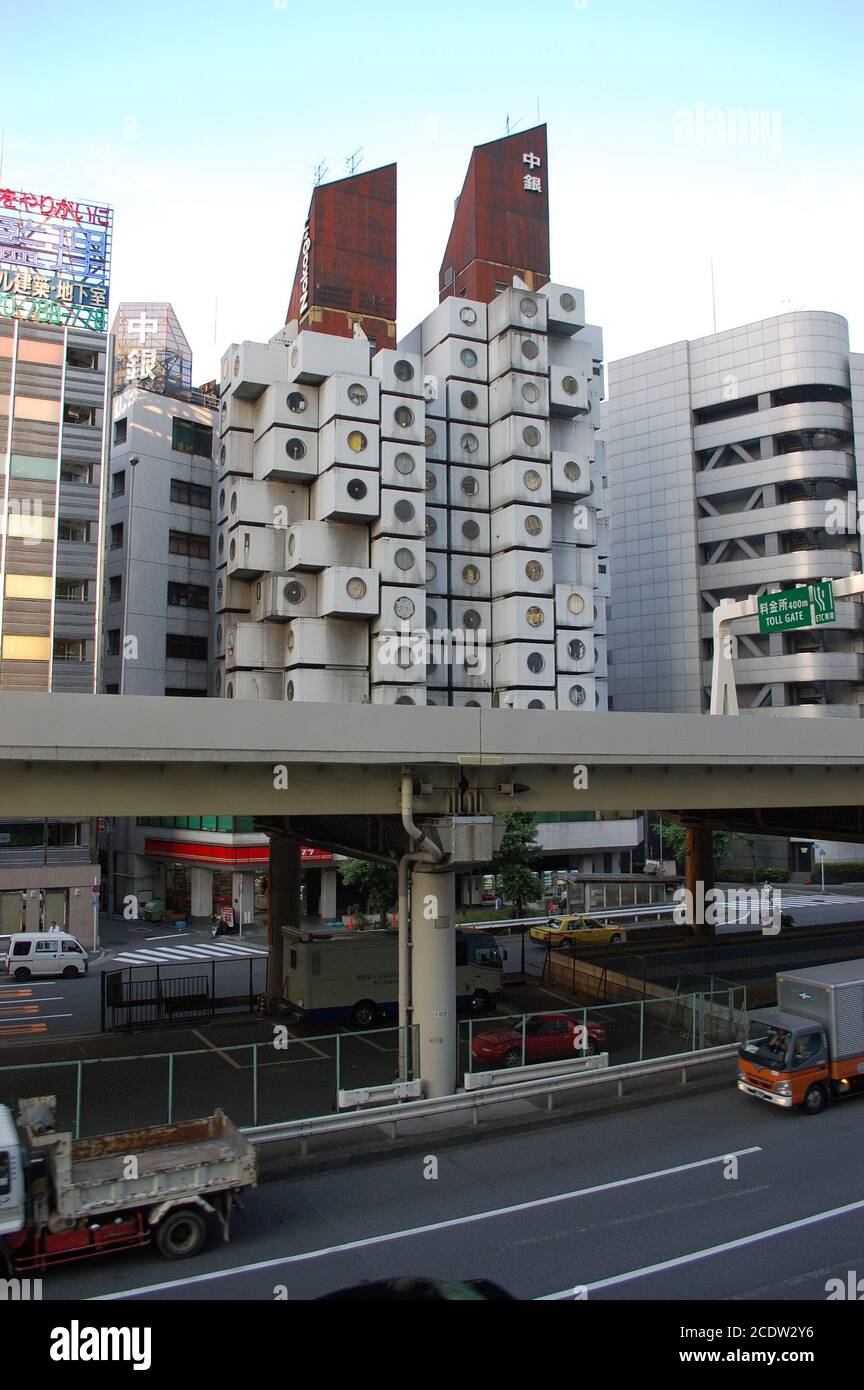 Nakagin Capsule Tower, Tokyo, Japan (2009 Stock Photo - Alamy
