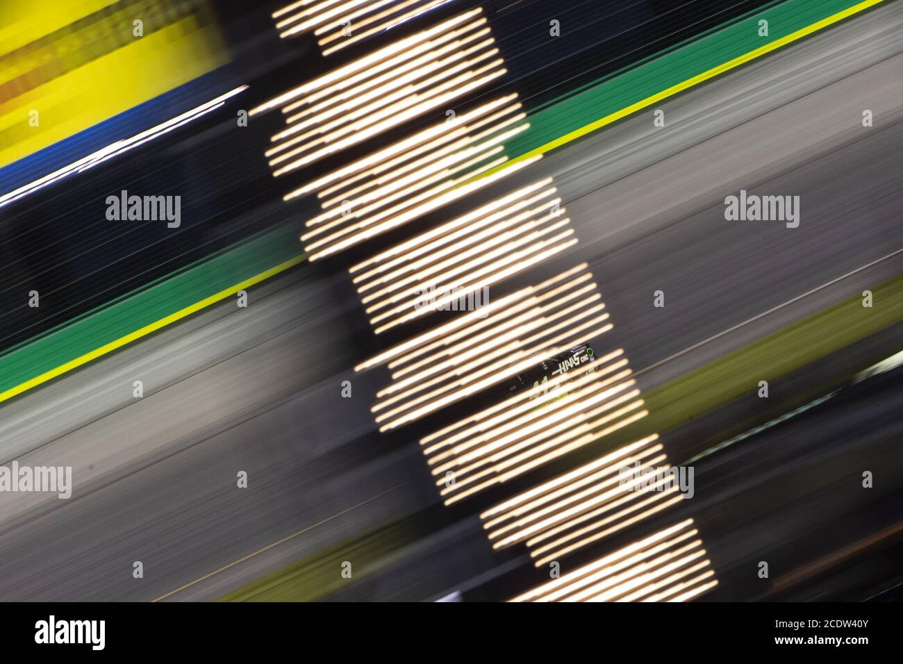 Quaker state 400 hi-res stock photography and images - Alamy
