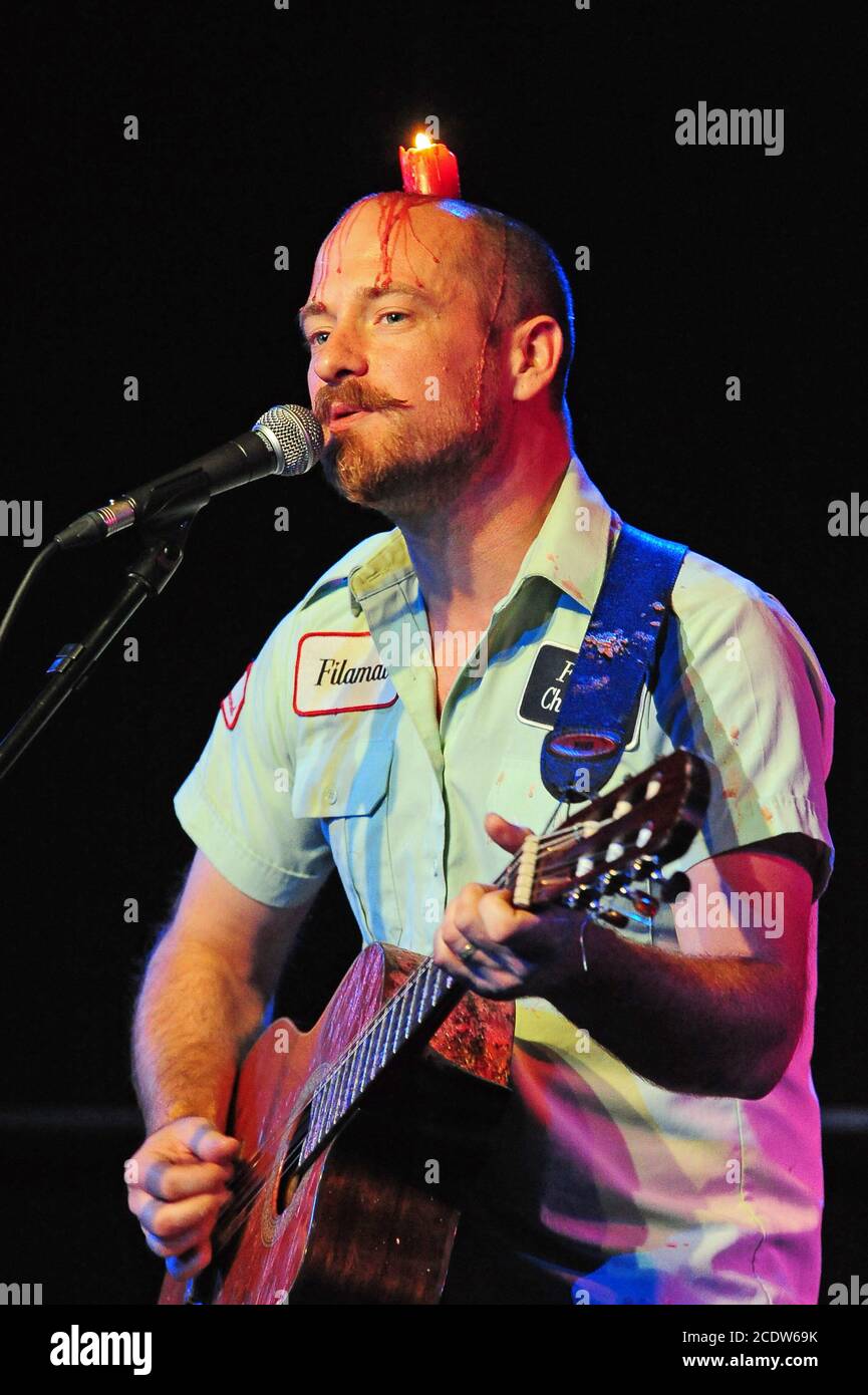 Avantgarde folk hi-res stock photography and images - Alamy