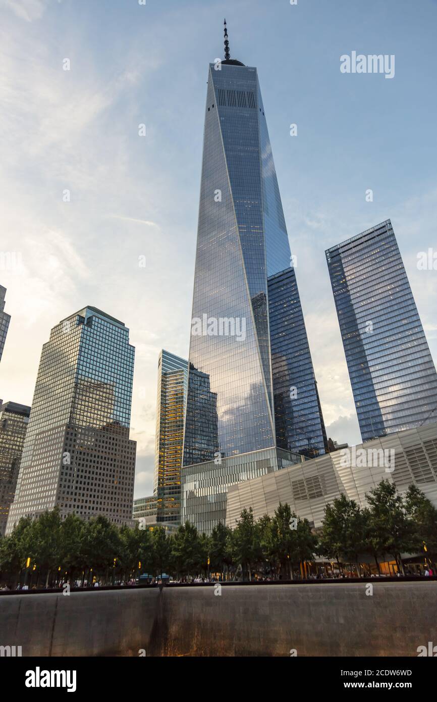 Views Of The Freedom Tower And World Trade Center Memorial In New York ...