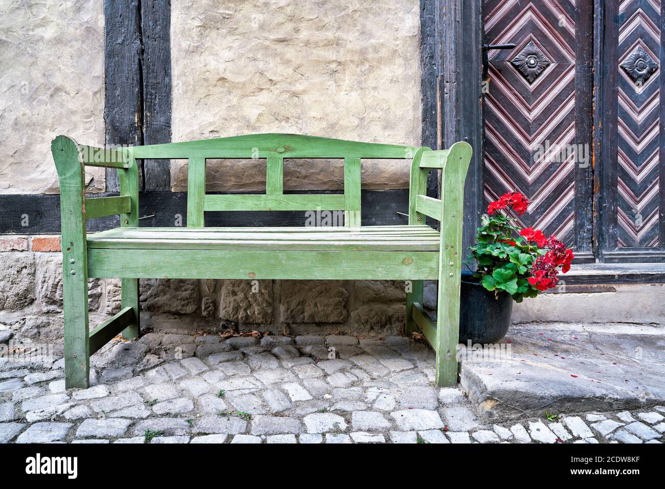 Bench in front of house hi-res stock photography and images - Alamy