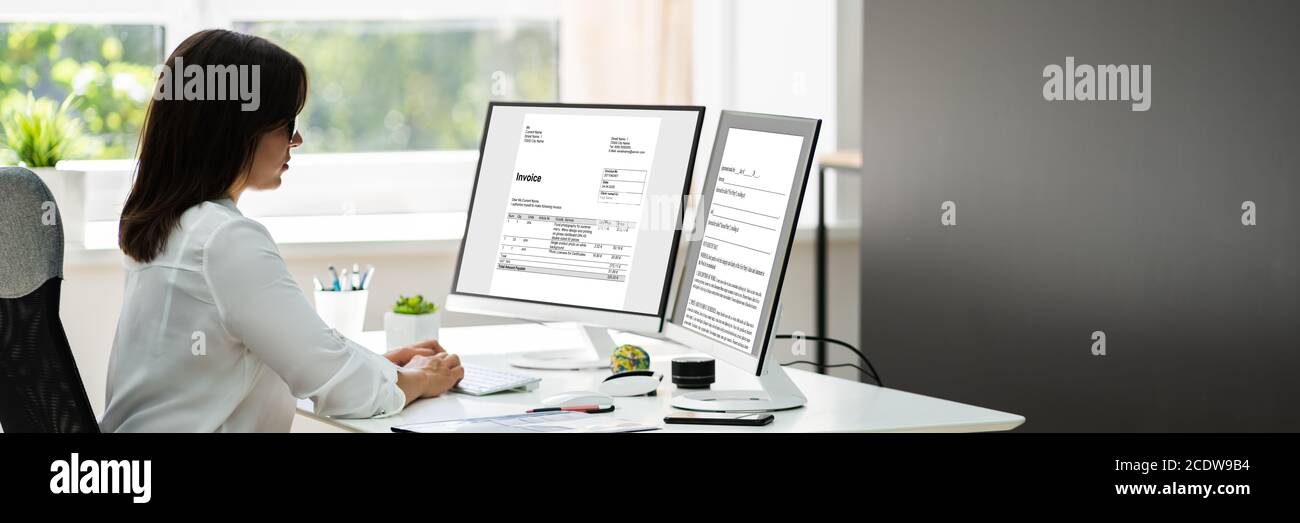 Online Invoice Management Software On Computer Screen Stock Photo - Alamy
