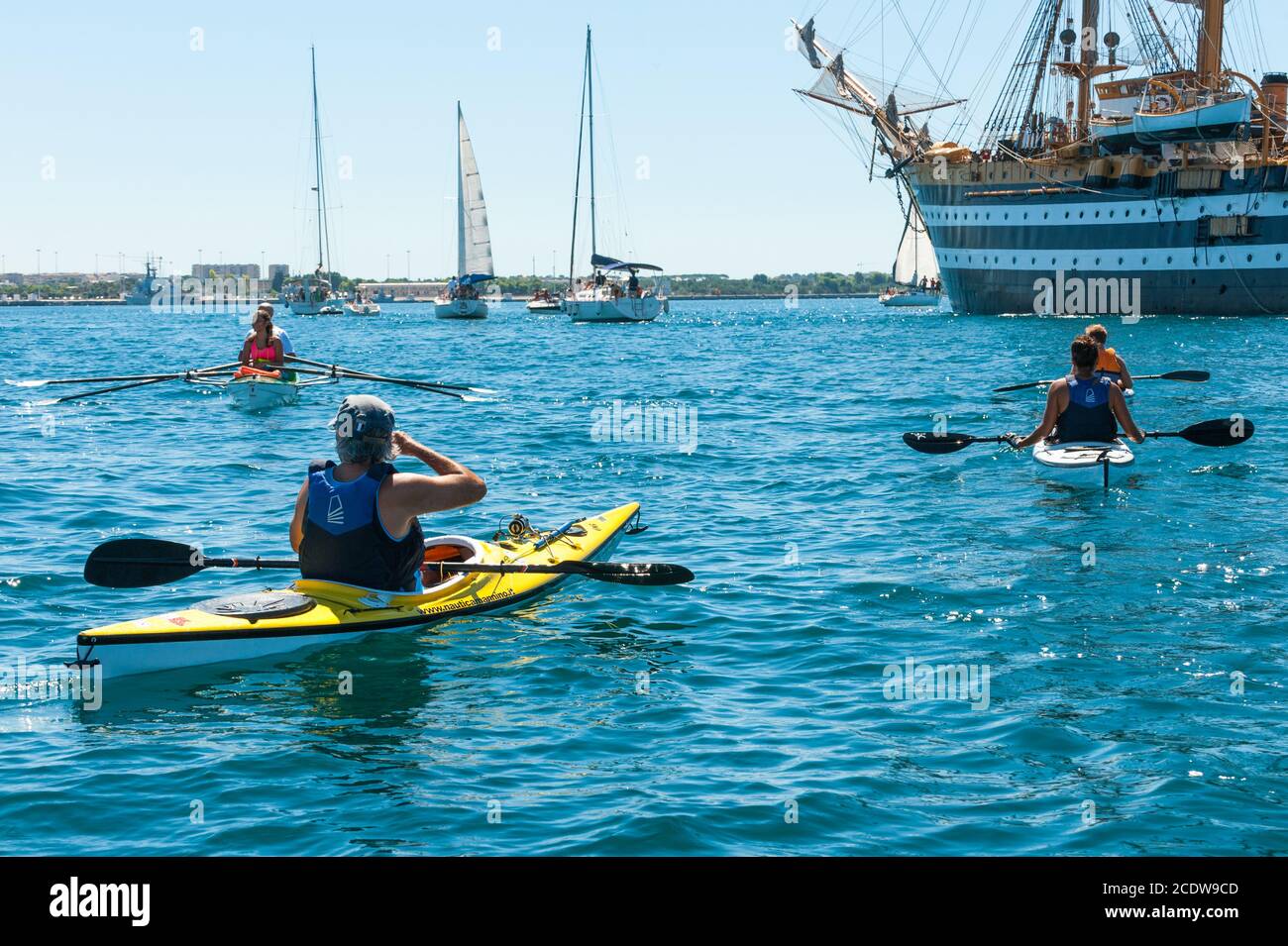 Kayak with ship hi-res stock photography and images - Alamy