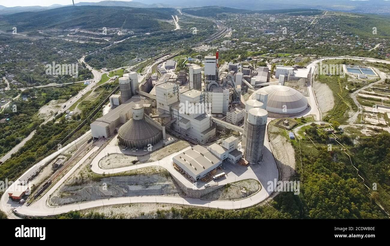 Cement factory industry hi-res stock photography and images - Alamy