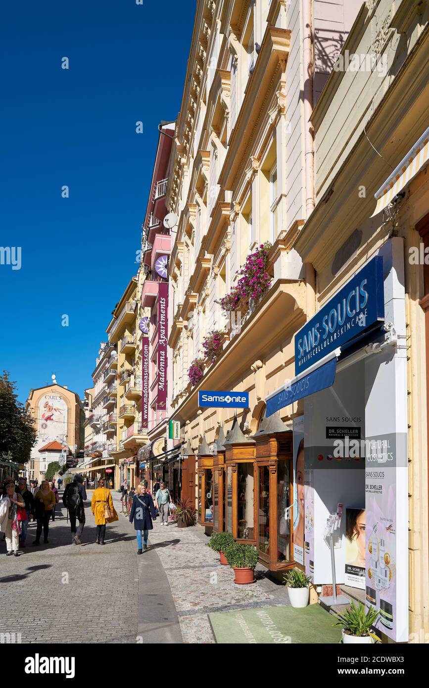 Luxury expensive shops hi-res stock photography and images - Alamy