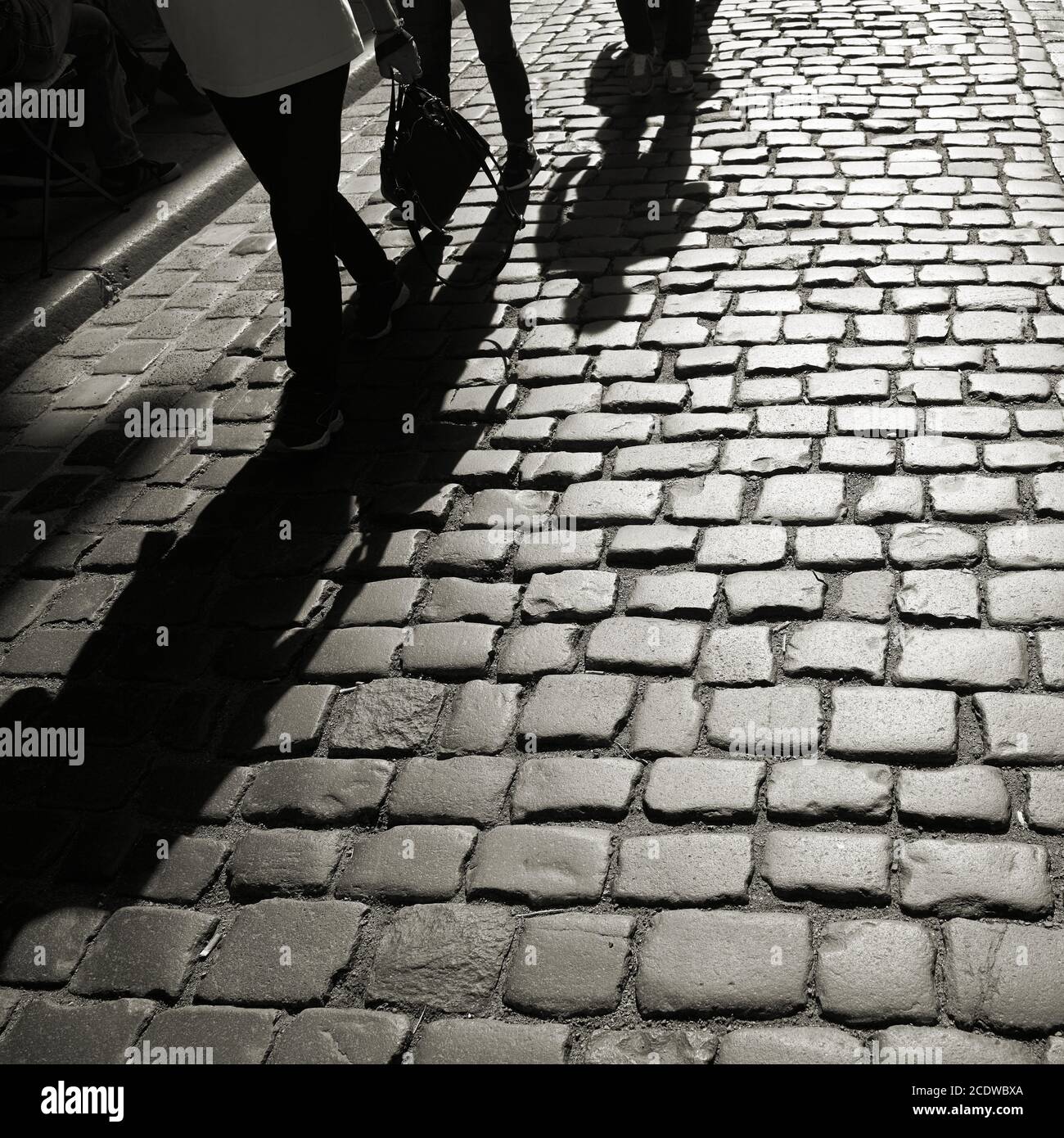 Shadow people street crowd hi-res stock photography and images - Alamy