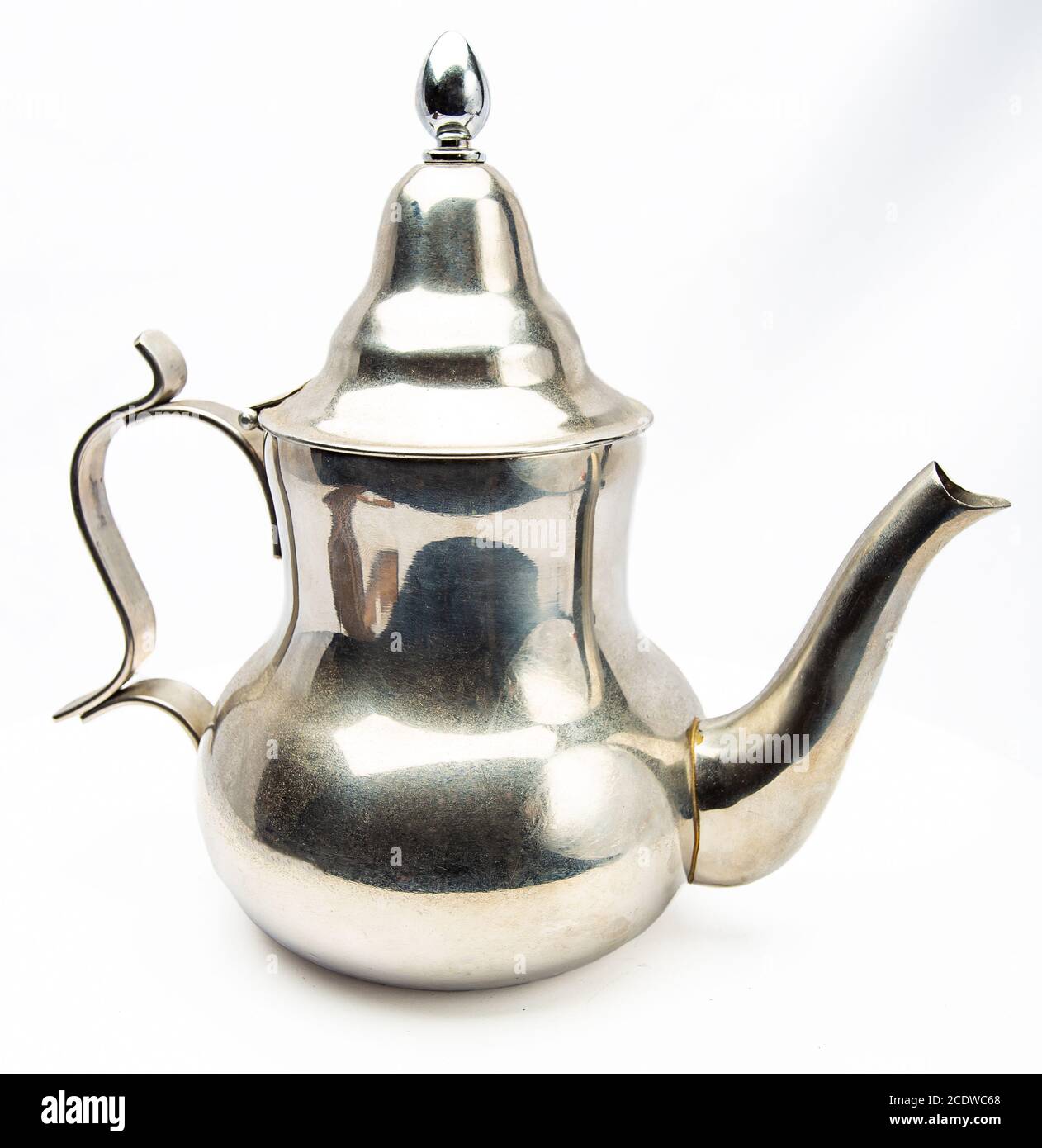 Silver tea pot Stock Photo - Alamy