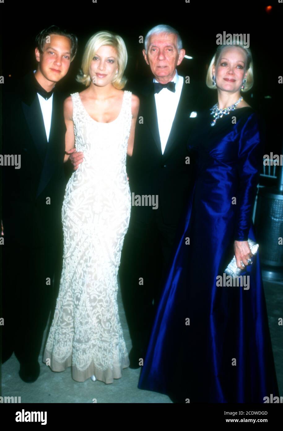 Tori spelling randy spelling hi-res stock photography and images - Alamy Tori spelling randy spelling hi-res stock photography and images - Alamy
