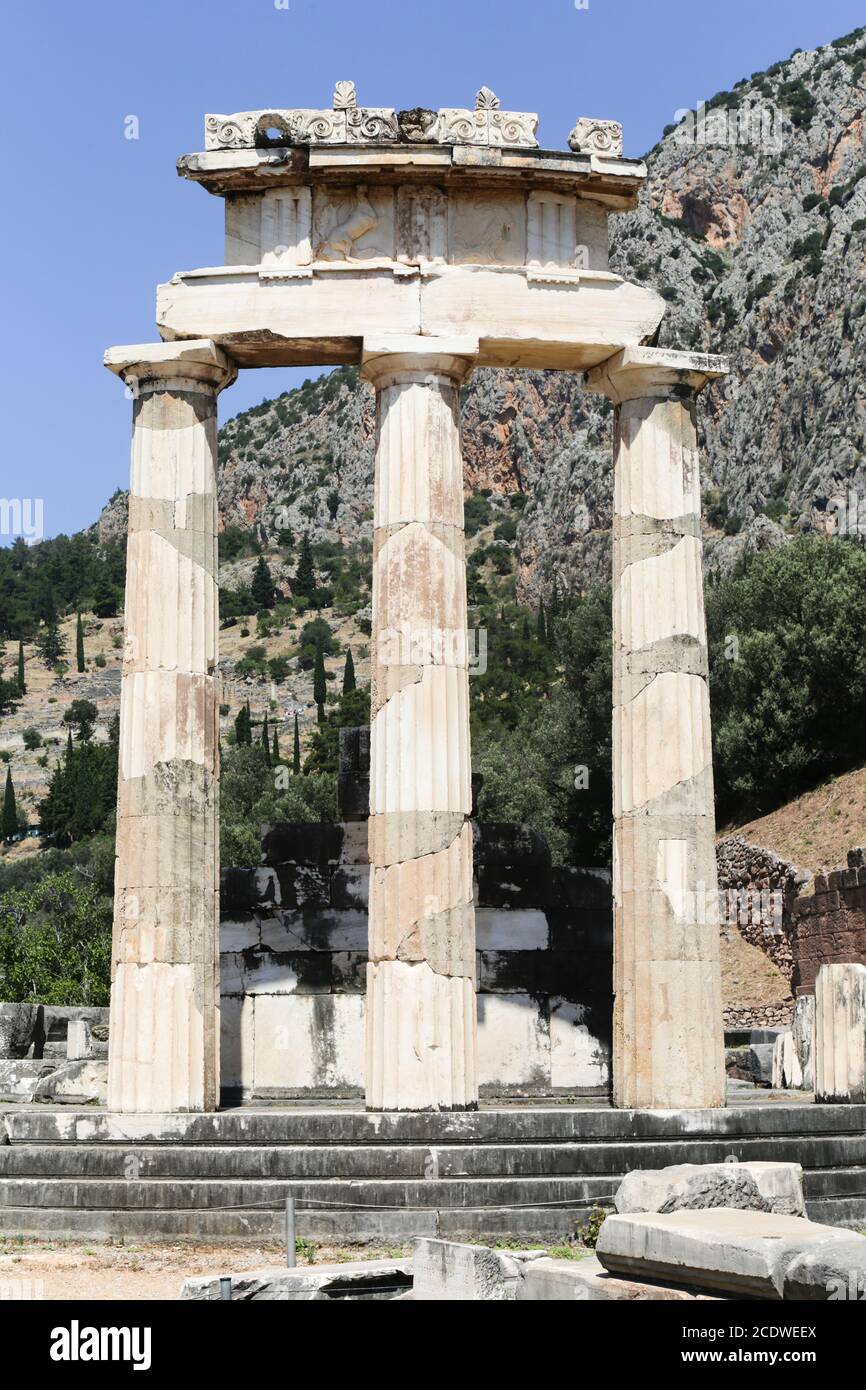 Delphi ruins hi-res stock photography and images - Alamy